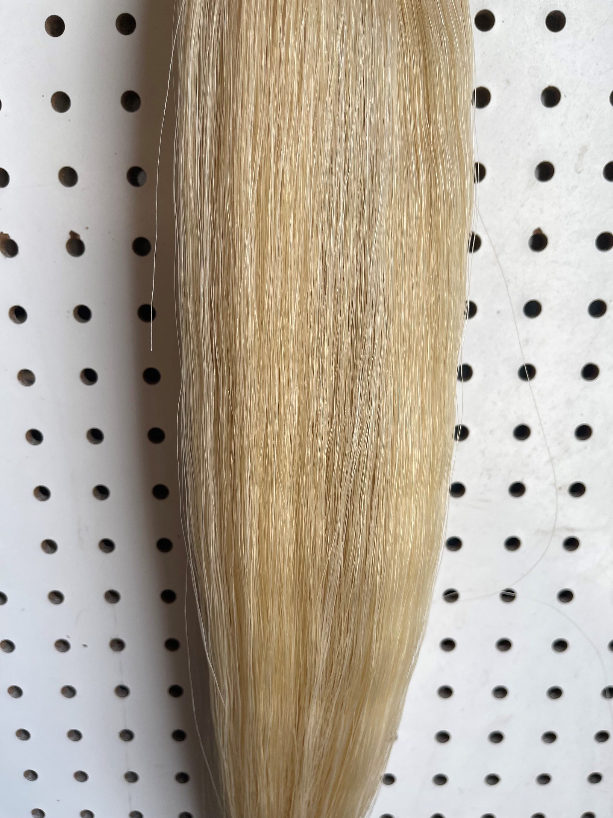 Golden White Horse Tail Hair – mmhorsehair